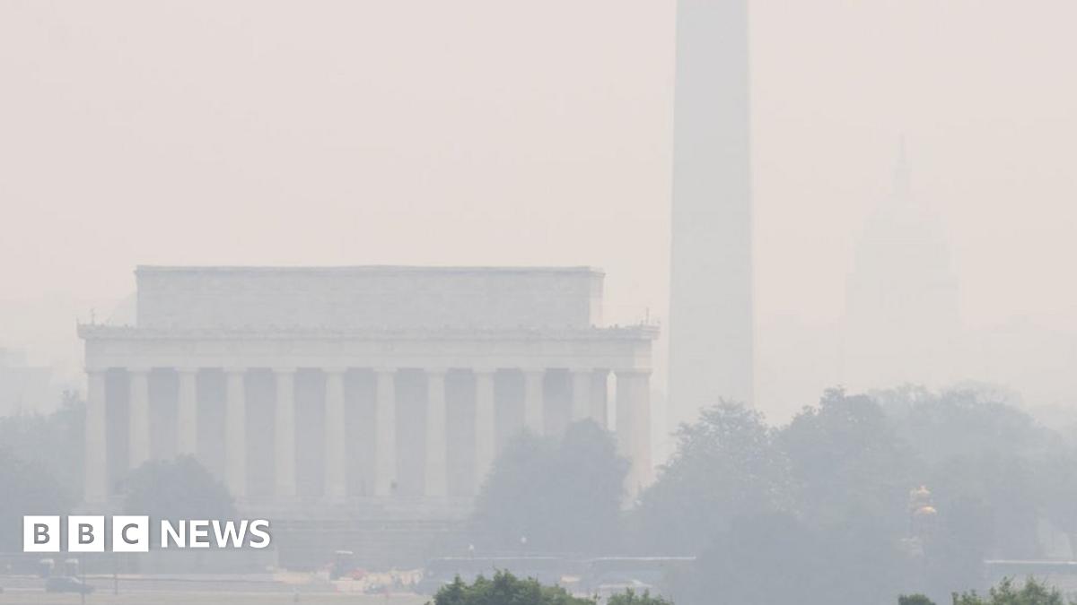 Canada wildfires: Smog spreads south as cities see relief - BBC News