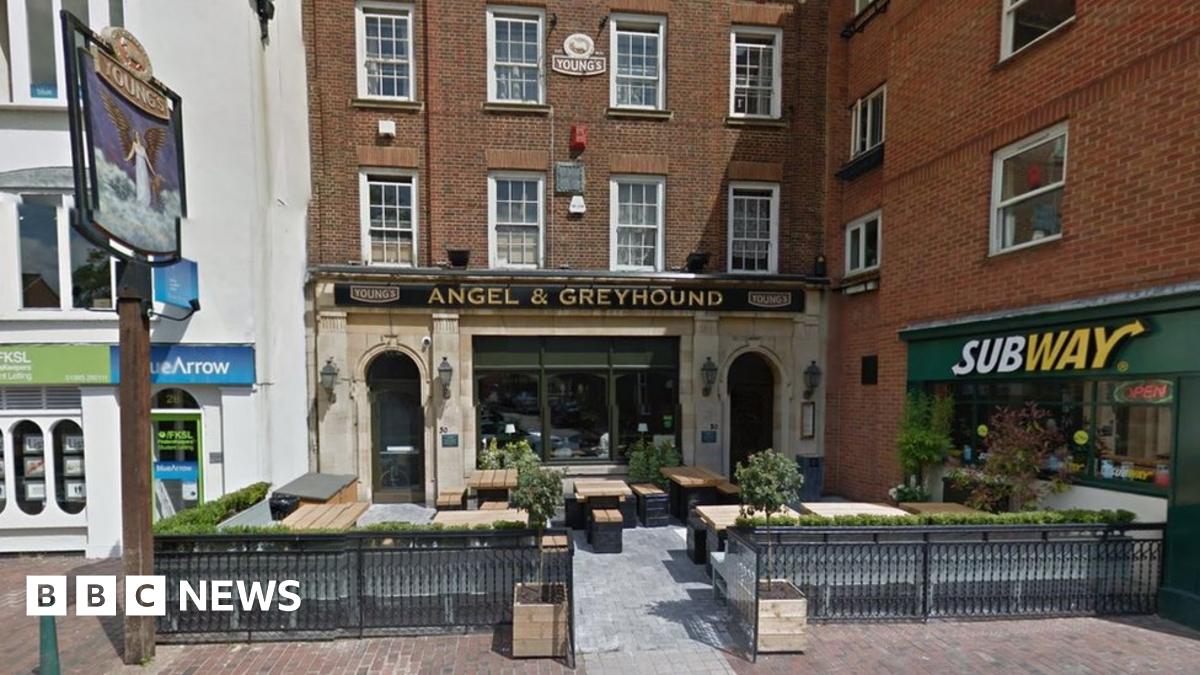 Gate climber impaled through buttocks in Oxford - BBC News