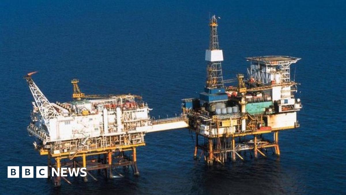 Frozen pipes affect offshore platform in Moray Firth - BBC News