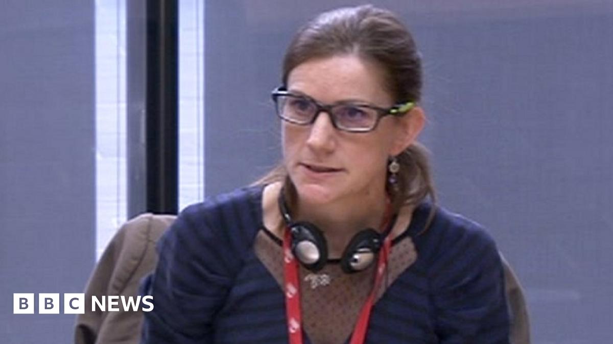 'Changed mood' on news worries Trinity Mirror editor - BBC News