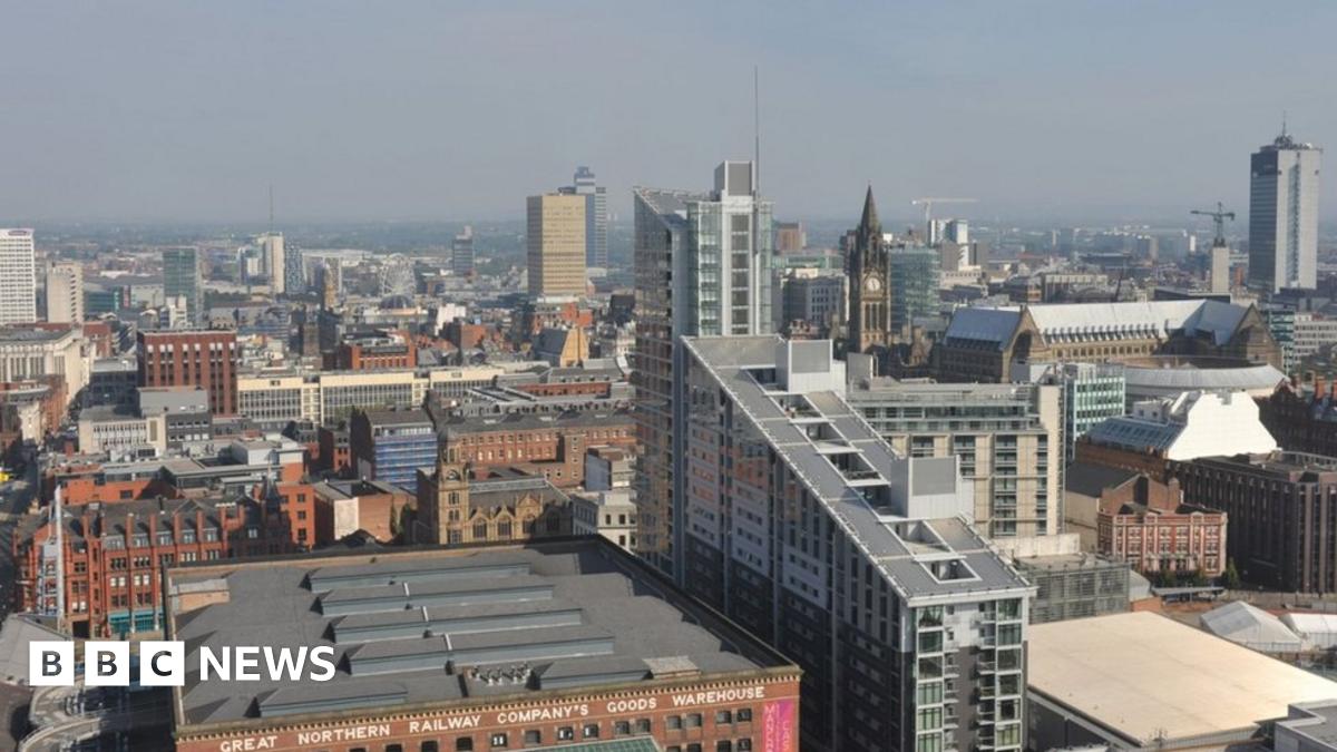 Manchester becomes first UK city to impose 'tourist tax' - BBC News