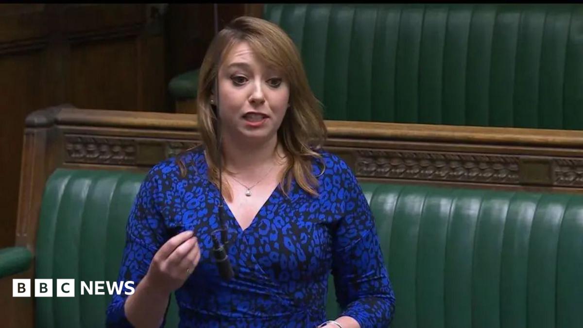 South Northamptonshire MP Sarah Bool critical of flood warnings - BBC News