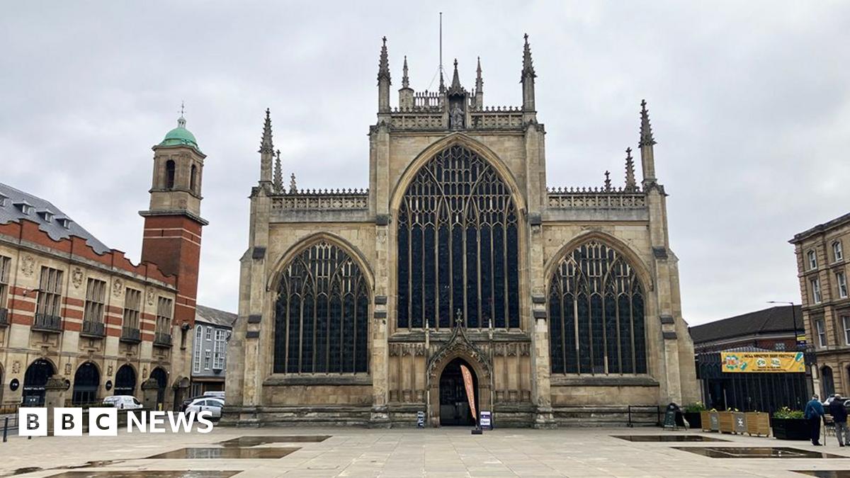 Series of events to mark Hull Minster's 600th anniversary - BBC News