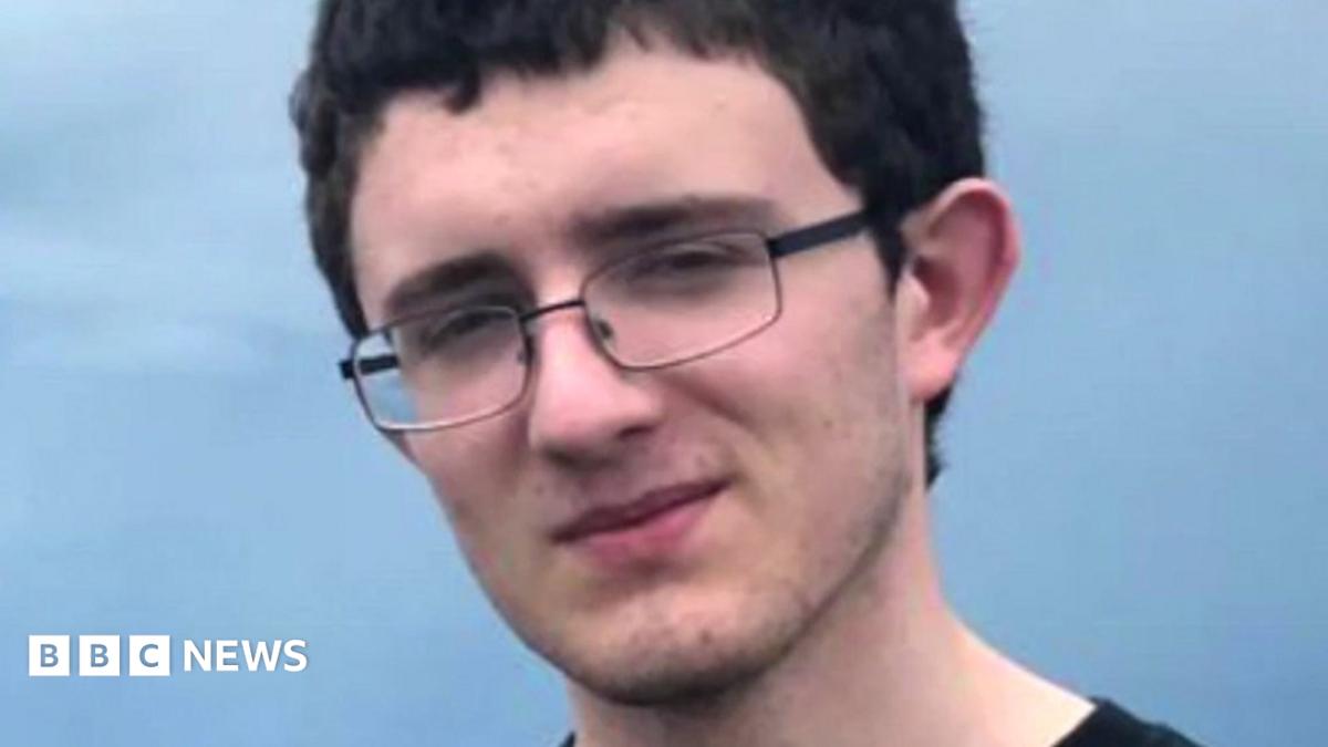 Exeter University overhauls welfare after student death - BBC News