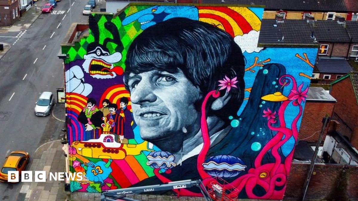 Ringo Starr mural unveiled at the Beatles' fan spot - BBC News