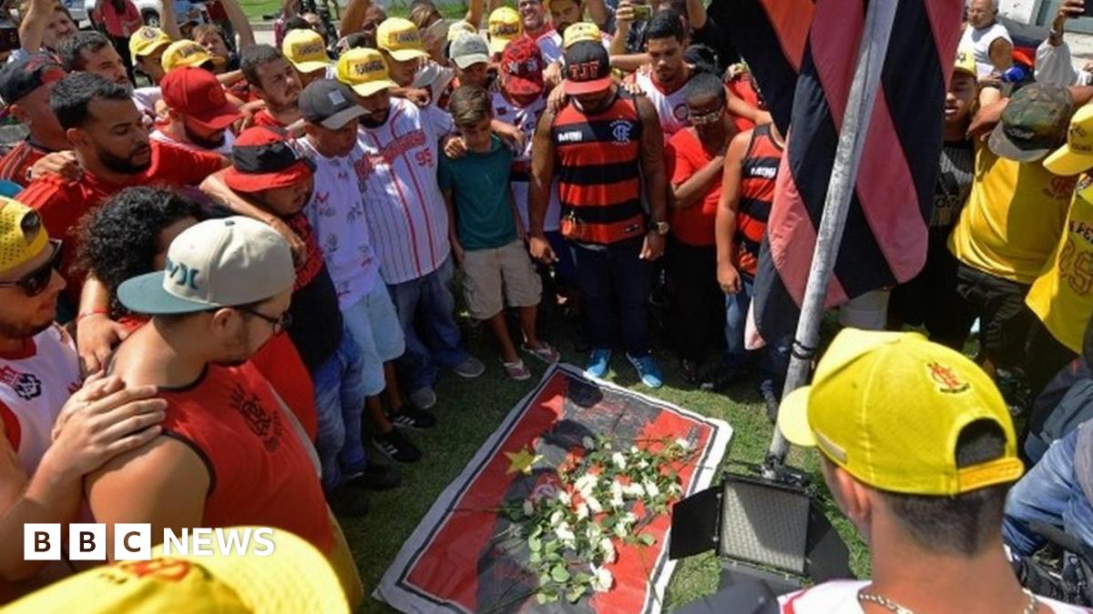 Flamengo football club: Victims named in Rio fire - BBC News
