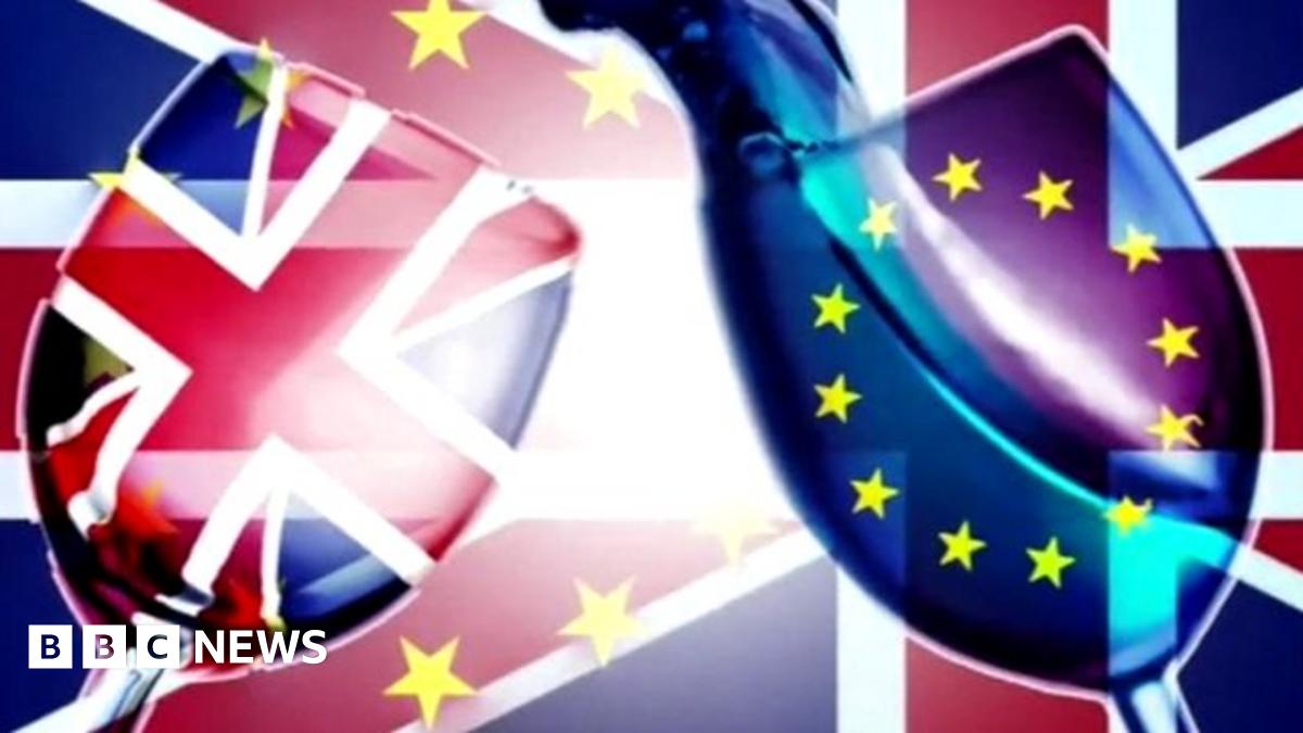 Brexit vote leads S&P to cut European Union credit rating - BBC News