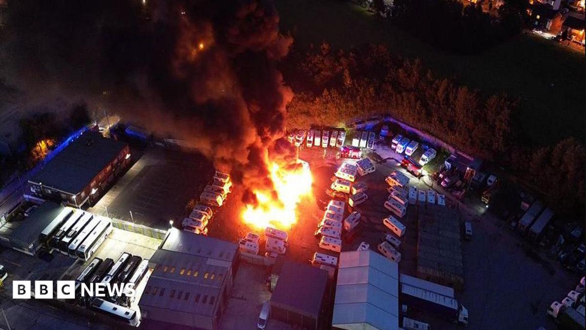 Fire at caravan storage yard in Chadderton - BBC News