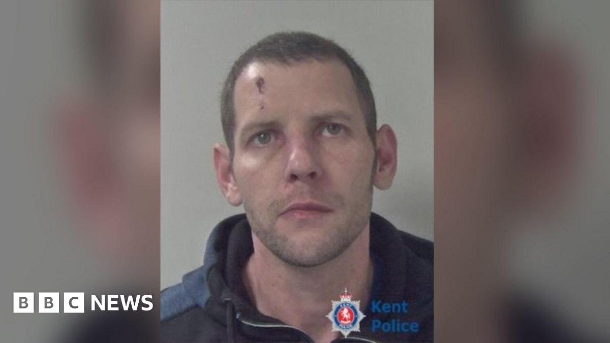 Dover: Man jailed for fatal stabbing in block of flats - BBC News