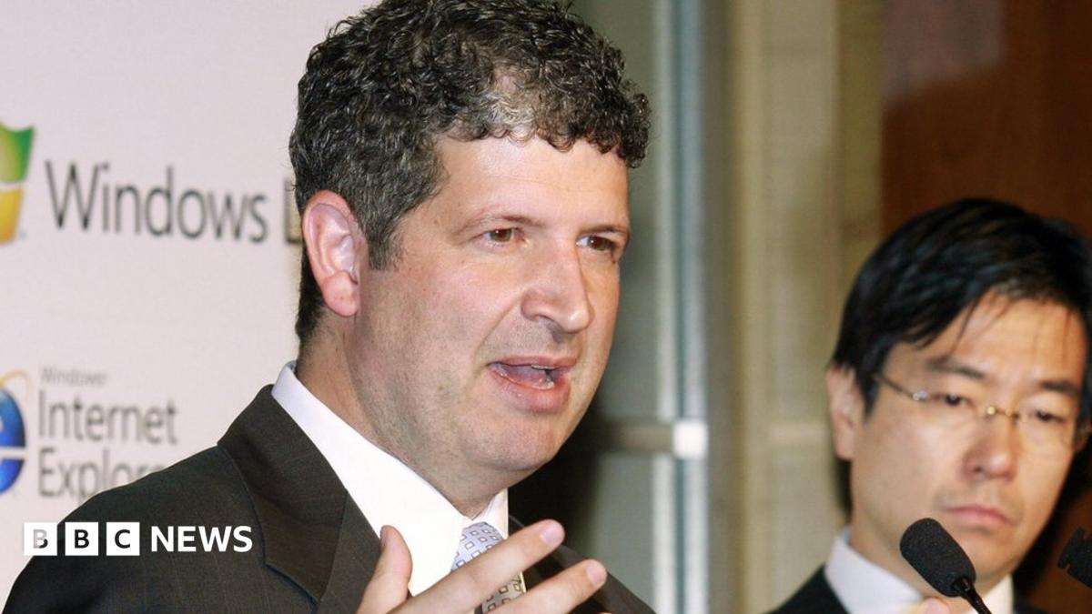 Priceline boss resigns over employee relationship - BBC News