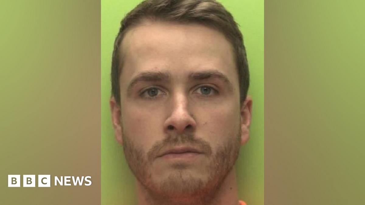 Ex-soldier terror plotter admits perverting course of justice - BBC News