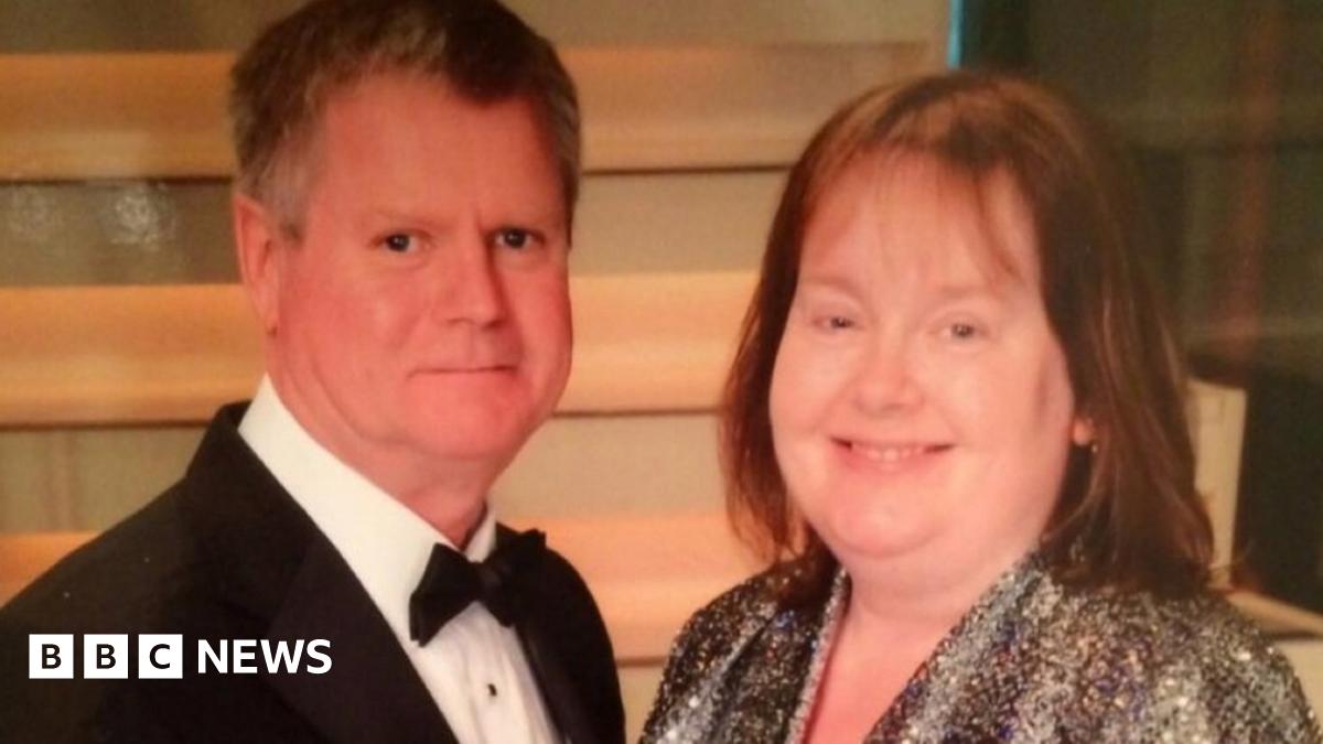 Covid-19 death maintenance worker Graham Thorne was 'perfect' - BBC News