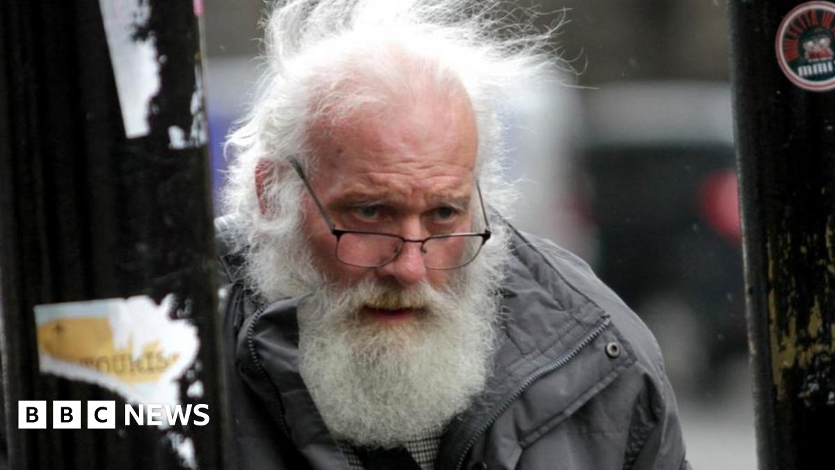 Ex-policeman jailed a second time for child abuse - BBC News
