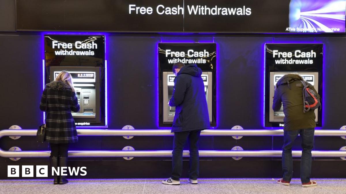 Free cash machines vanishing at alarming rate, says Which? - BBC News