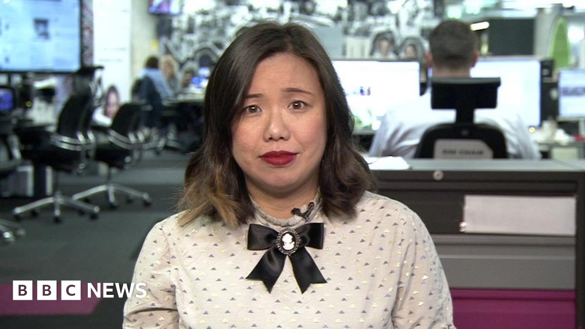 Thomas Cook staff begin legal action over job losses - BBC News