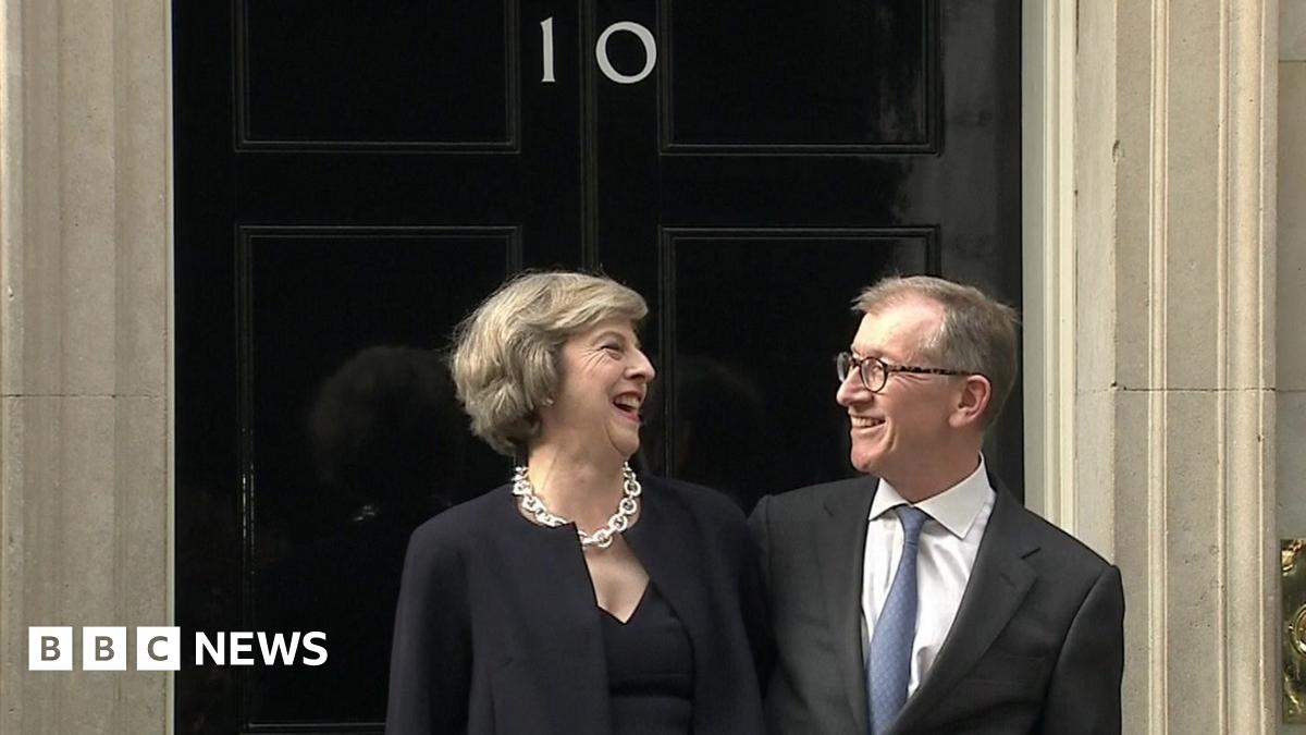 Profile: Theresa May's husband Philip - BBC News