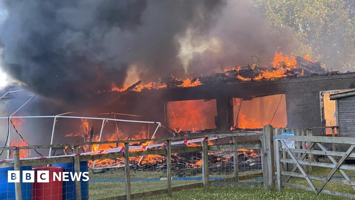 Plans for new Bromham community hub after social centre fire - BBC News