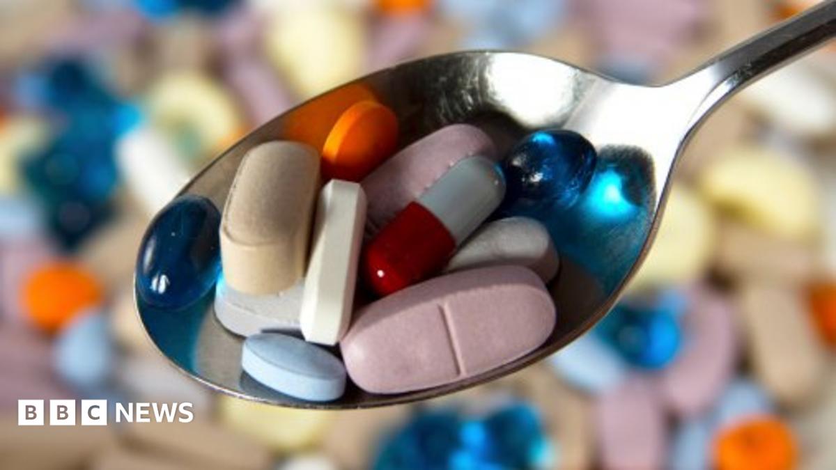 Record 'fake drugs' haul worth £16m by UK agency - BBC News