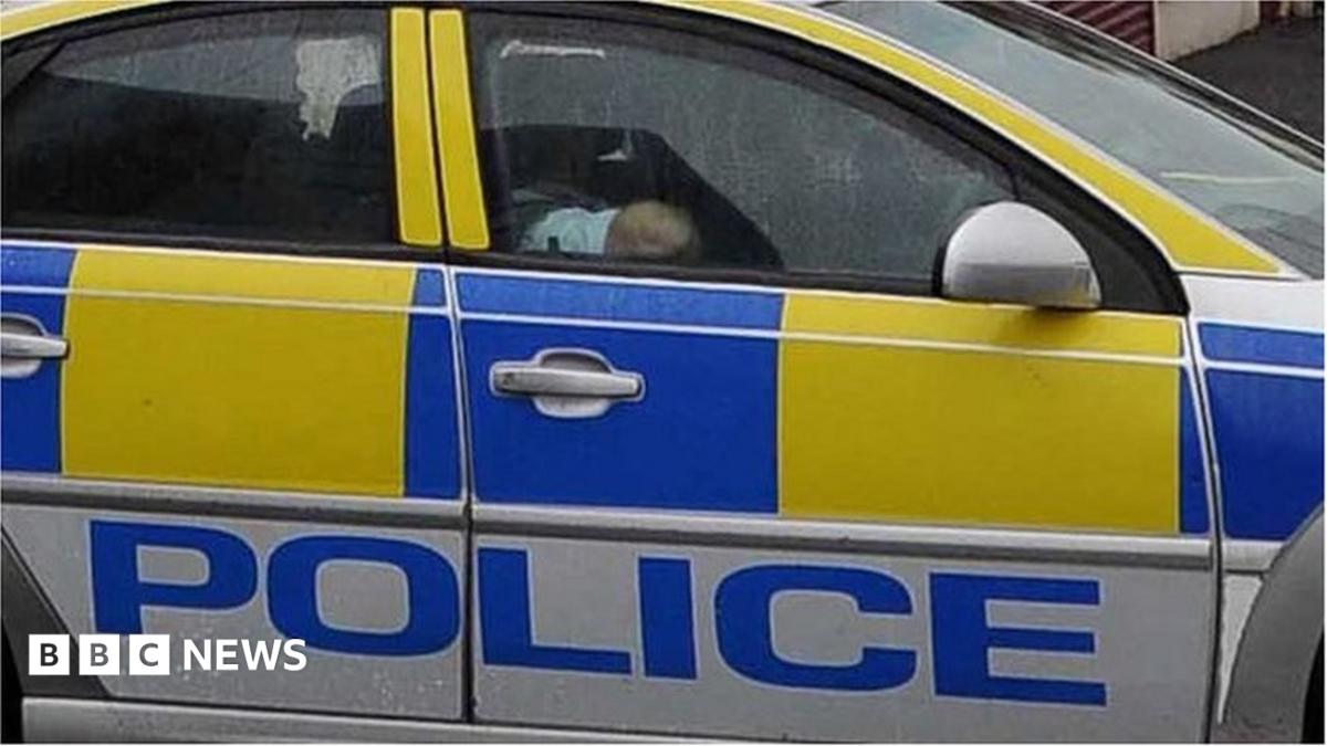 Belfast: Man, 23, arrested over Acton Street stabbing - BBC News
