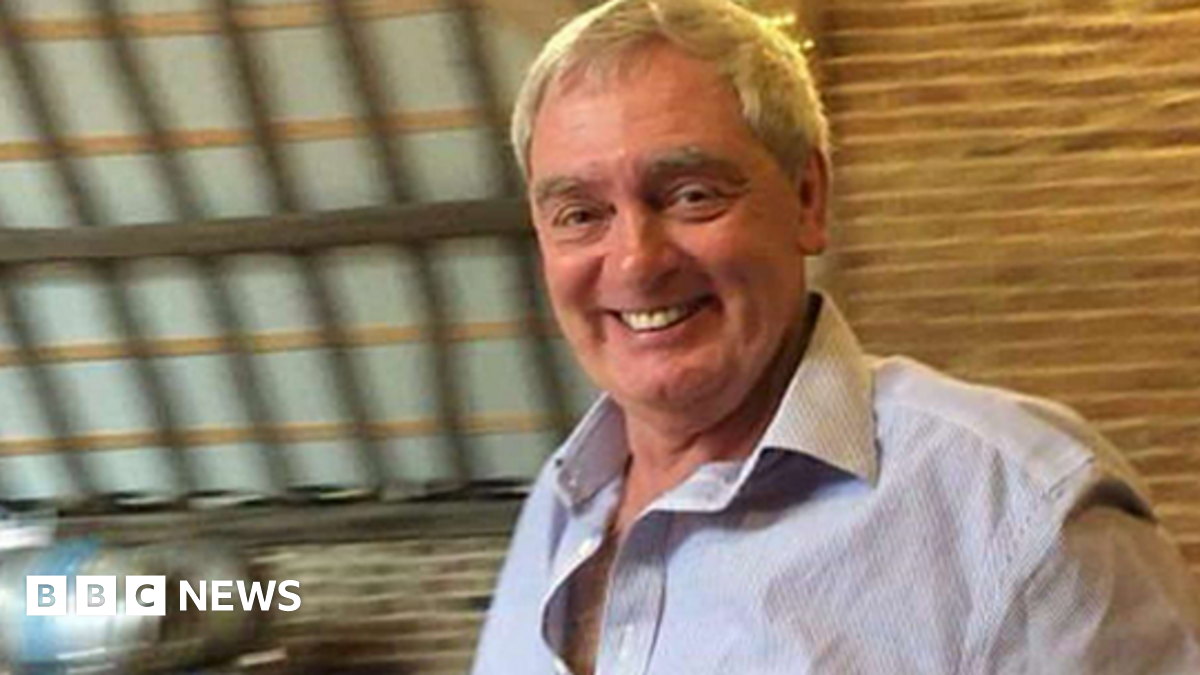 Cambridgeshire farmer's crush death was an accident - inquest - BBC News