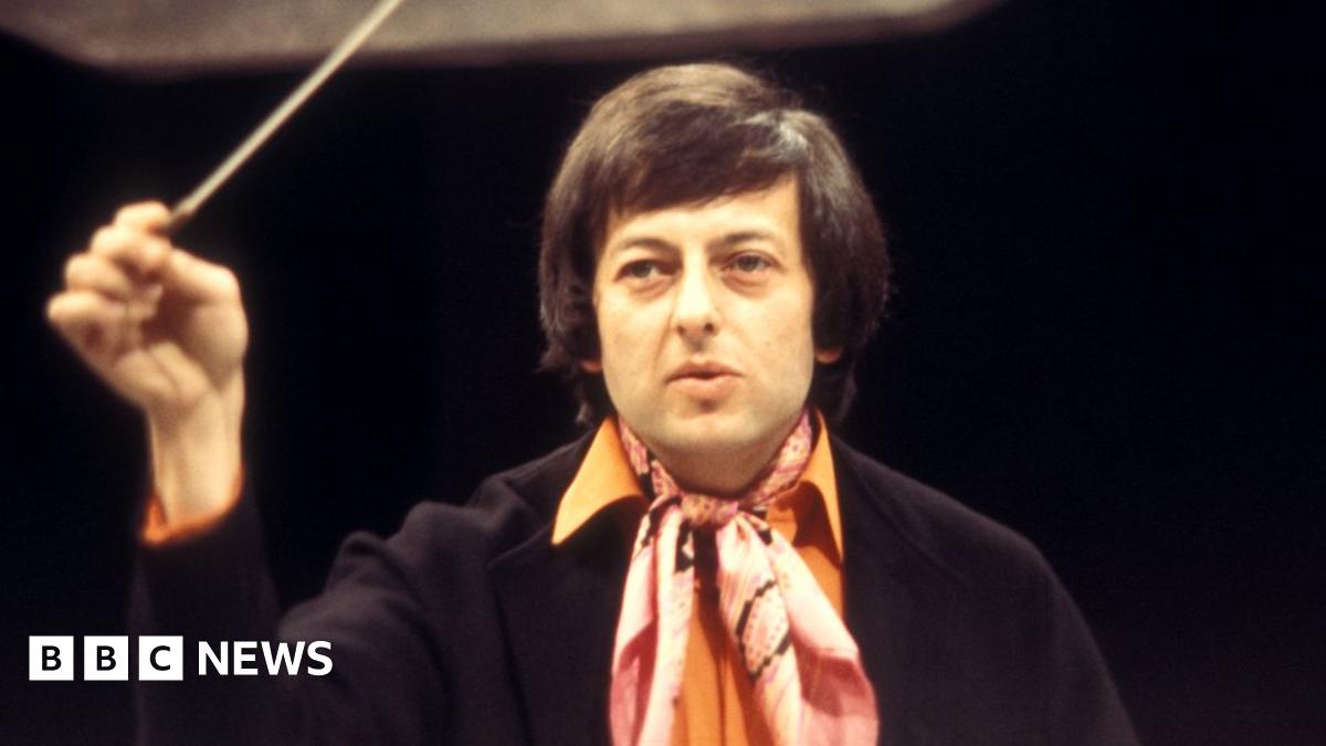 Obituary: André Previn, the maestro with a common touch - BBC News