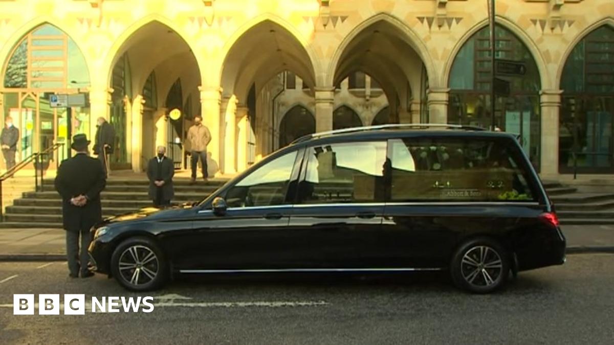 Brian Binley: Northampton says goodbye to former MP - BBC News