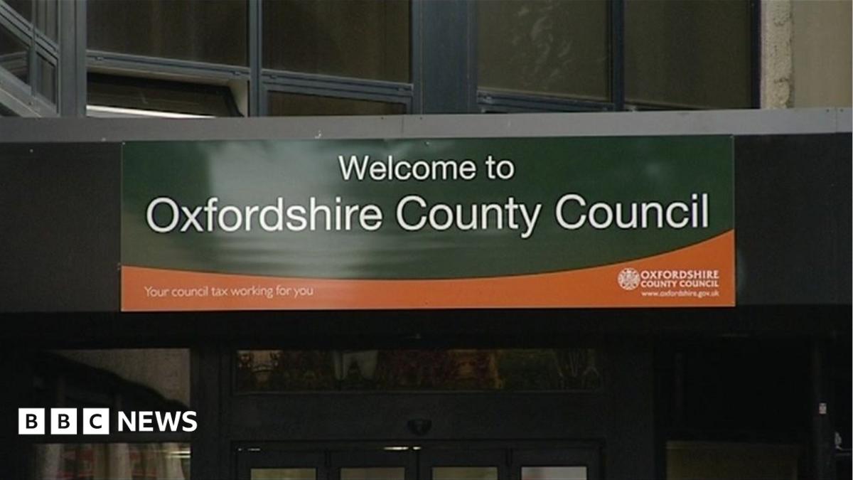Oxfordshire social worker caseloads 'could put children at risk' after ...