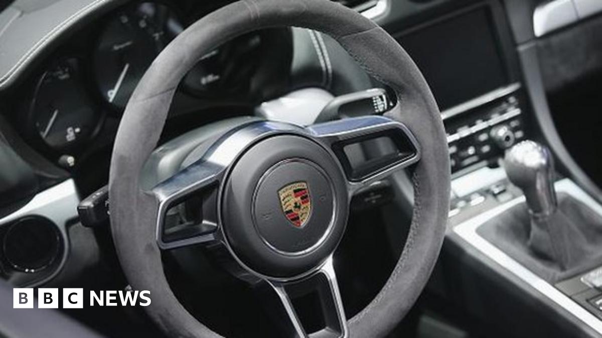 Porsche boss rejects driverless cars - BBC News