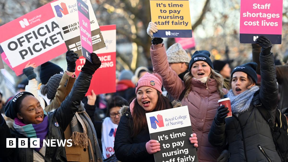 RCN strike: Nurses' pay demand is unaffordable - health secretary - BBC News