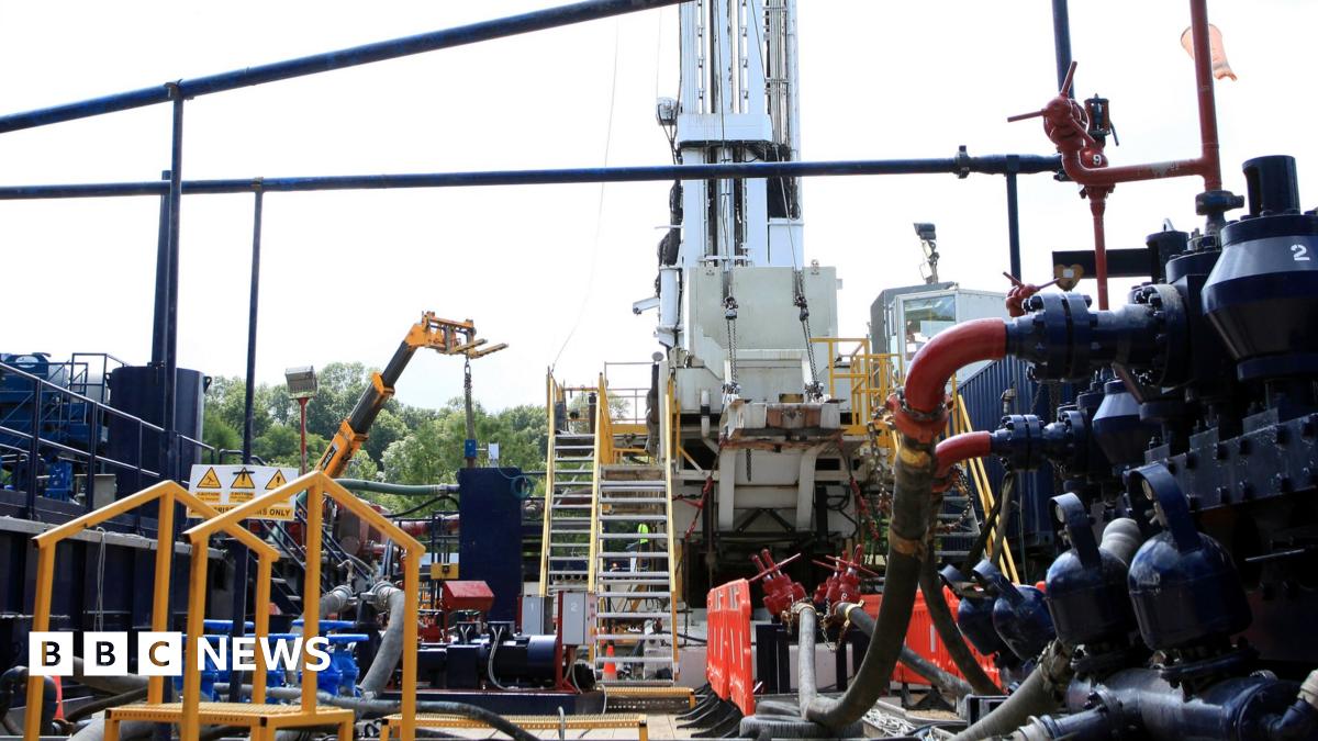 Fracking in UK 'could be safe' under tighter regulation - BBC News