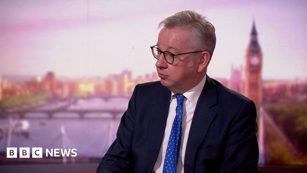 Brexit: Door 'still ajar' for EU trade talks, says Gove - BBC News