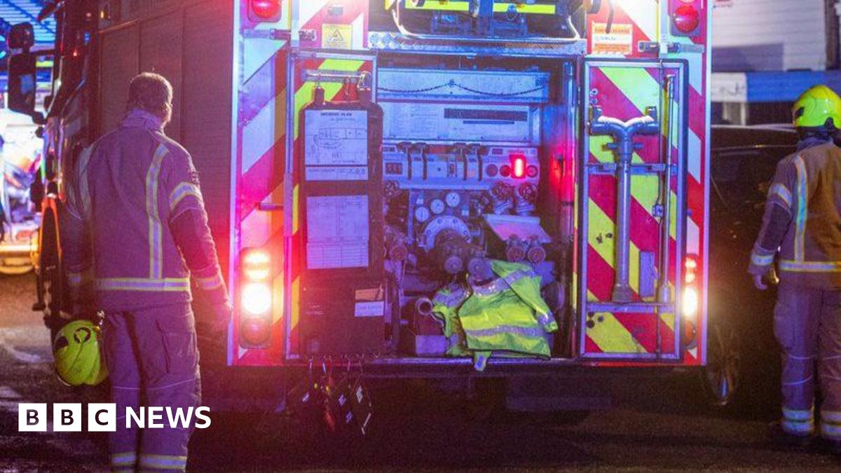 Man injured after crash and fire in Ramsgate road tunnel - BBC News