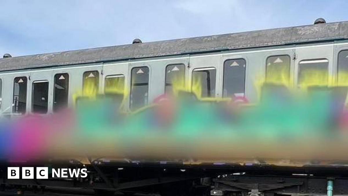 Vandals damage 1980s train in 'mindless attack' - BBC News