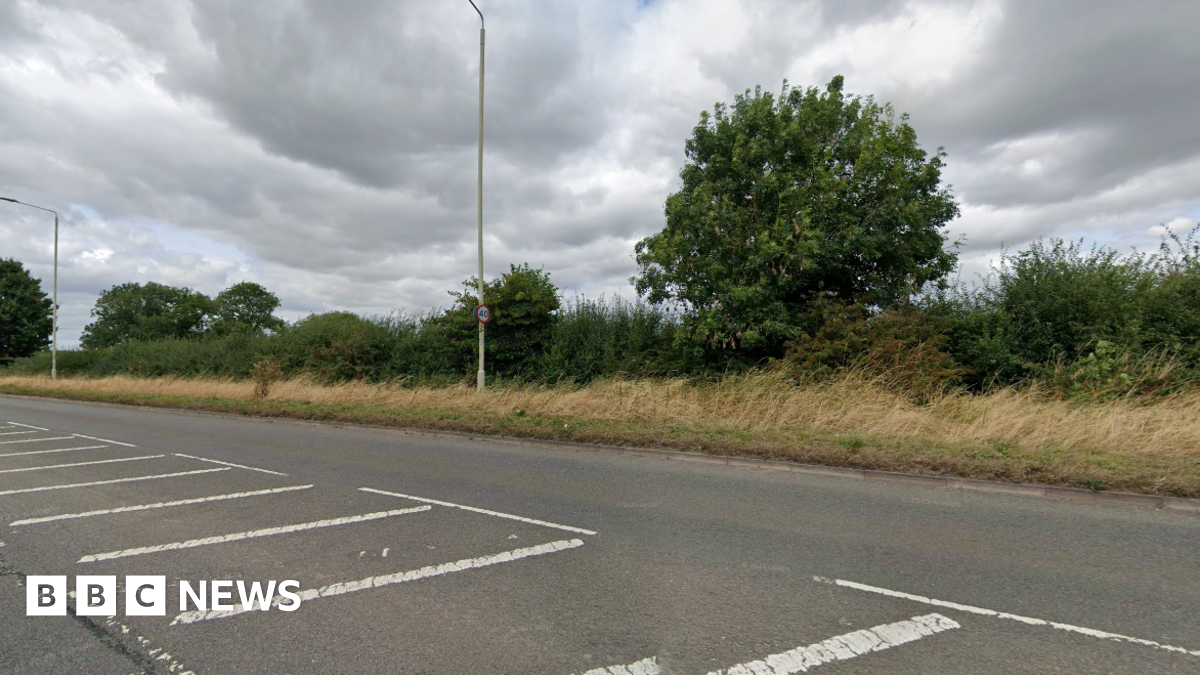 Plan for 415 homes on edge of Hinckley set for approval - BBC News