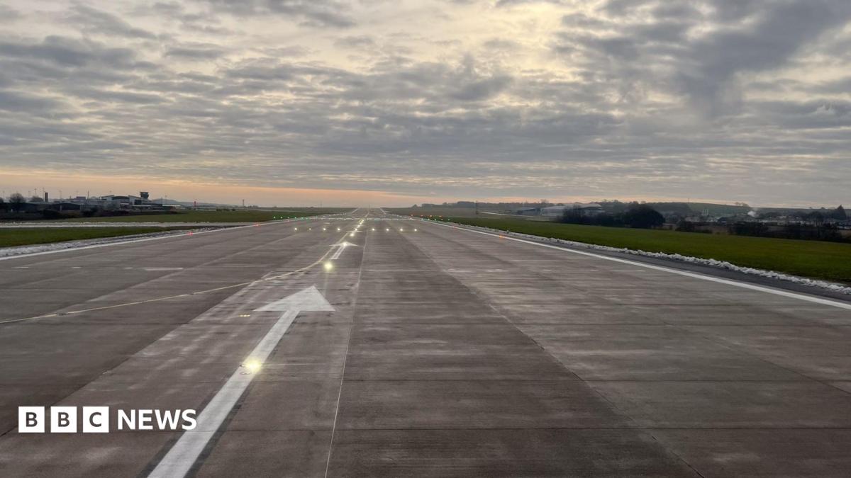Leeds Bradford Airport runway repaired after overnight closure - BBC News