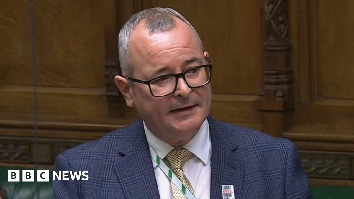 Lee Barron votes for assisted dying after mother-in-law's death - BBC News