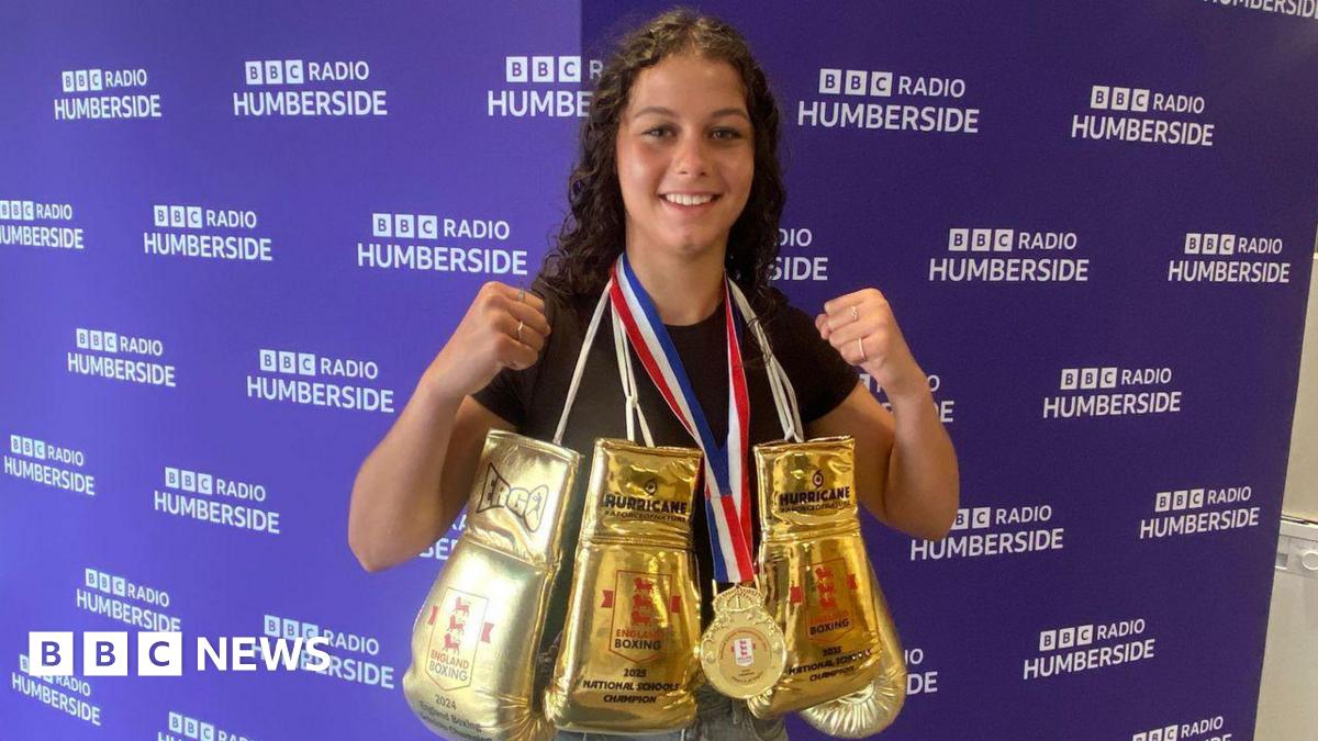 Hull boxer Laylah, 14, is determined to reach Olympics - BBC News