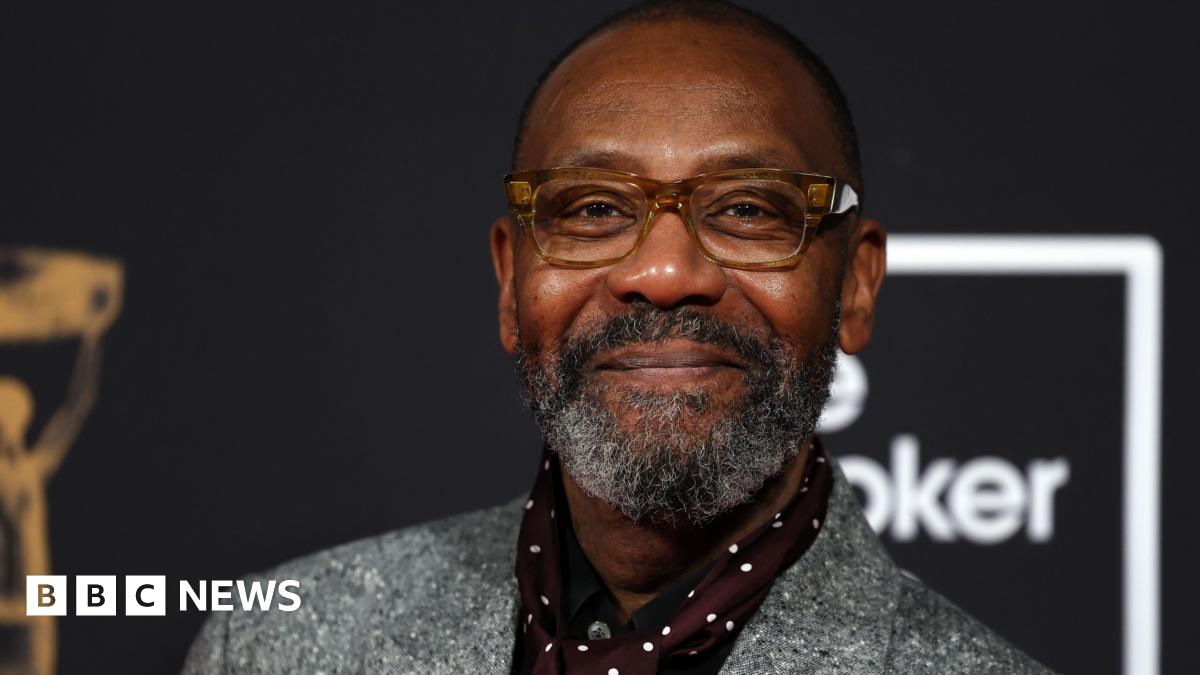 Lenny Henry pays tribute to pioneering black actor Ira Aldridge - BBC News
