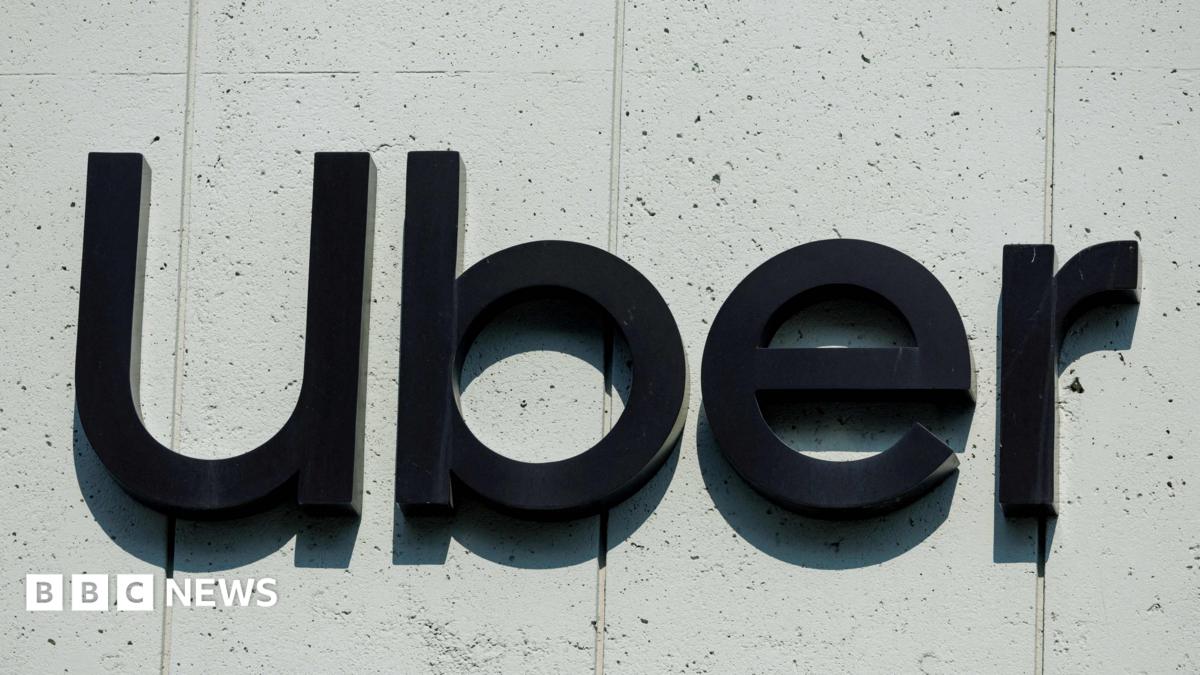 Uber gets permission to operate in Plymouth - BBC News