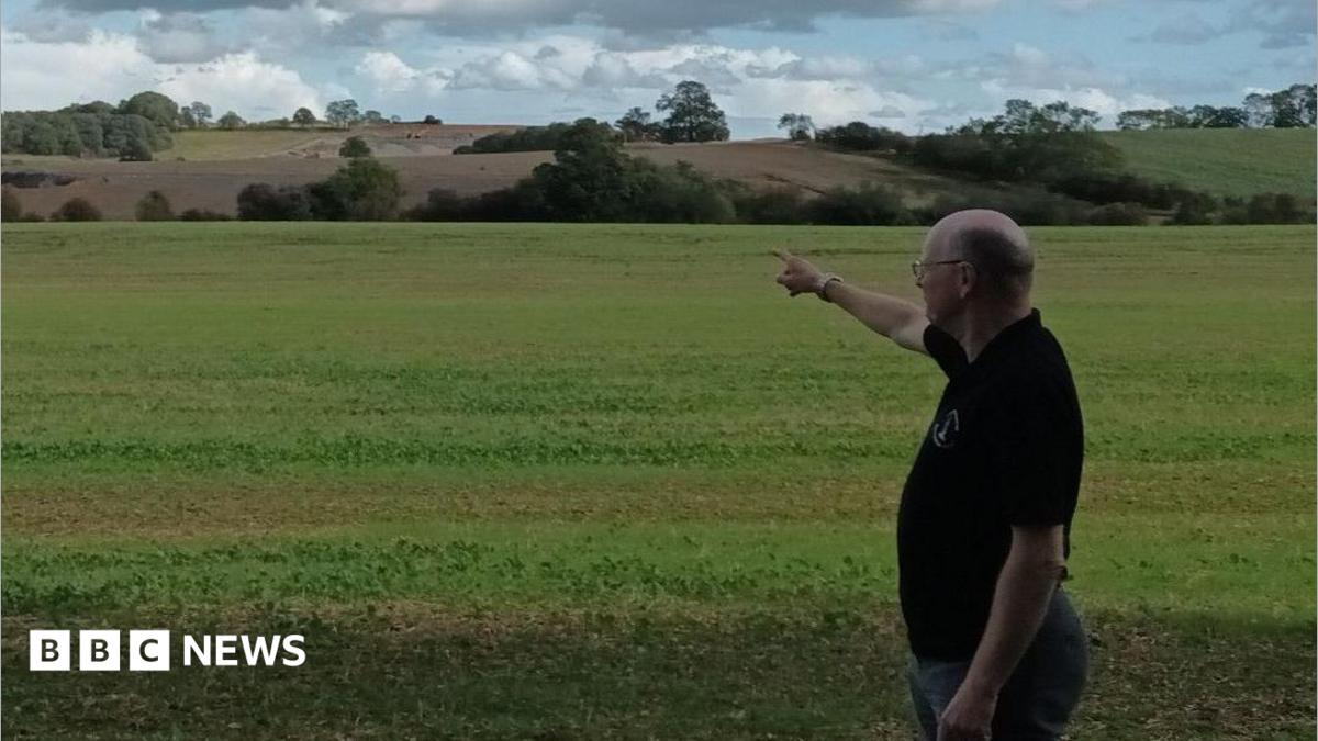 Historian upset after HS2 work disturbs Edgcote battlefield - BBC News