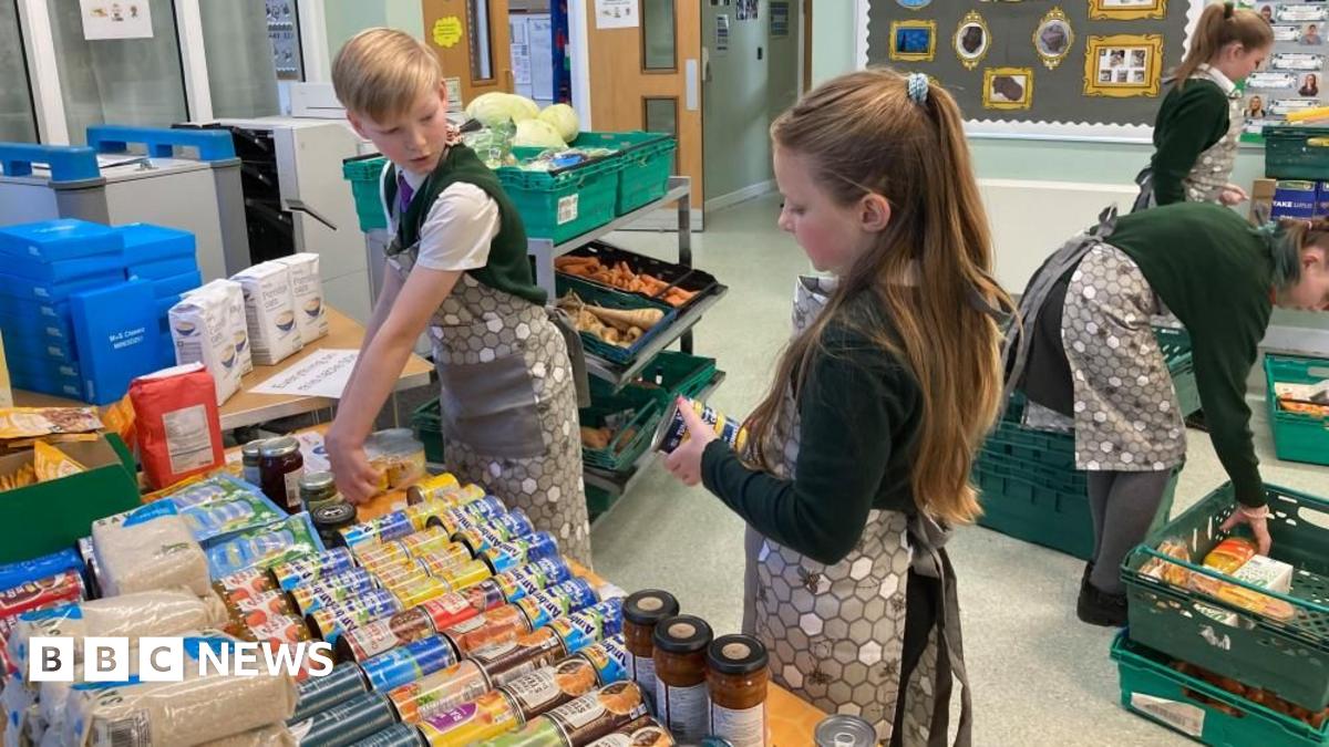 North Yorkshire School pantries mean 'food on table' for families - BBC ...