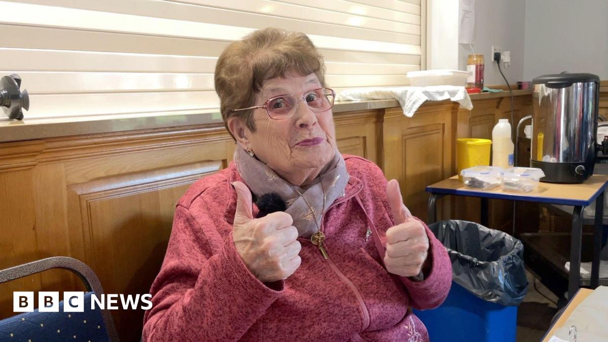 Woman, 90, helps save community club founded in the 1960s - BBC News