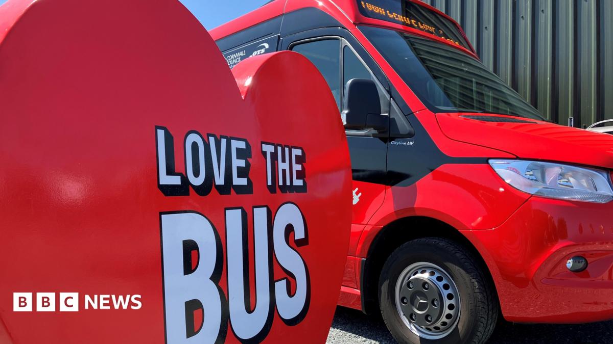 First electric bus for Falmouth, Cornwall to cut carbon emissions - BBC ...