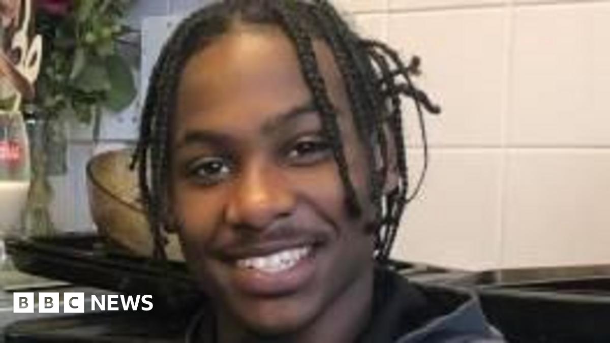 Teen gunman who shot man in the head in Peckham guilty of murder - BBC News