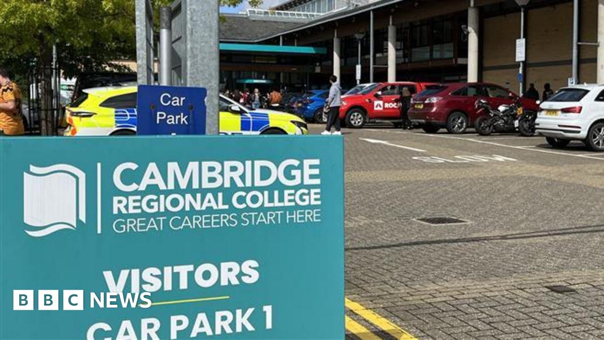 Cambridge Regional College temporarily 'locked down' - BBC News