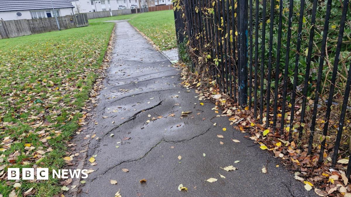 Work on footpaths in part of Hull due to start this week - BBC News