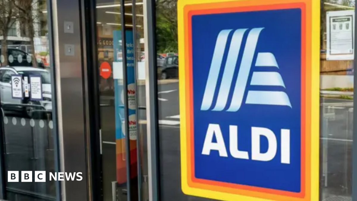 New Aldi supermarket in Thames Ditton approved despite objections - BBC ...