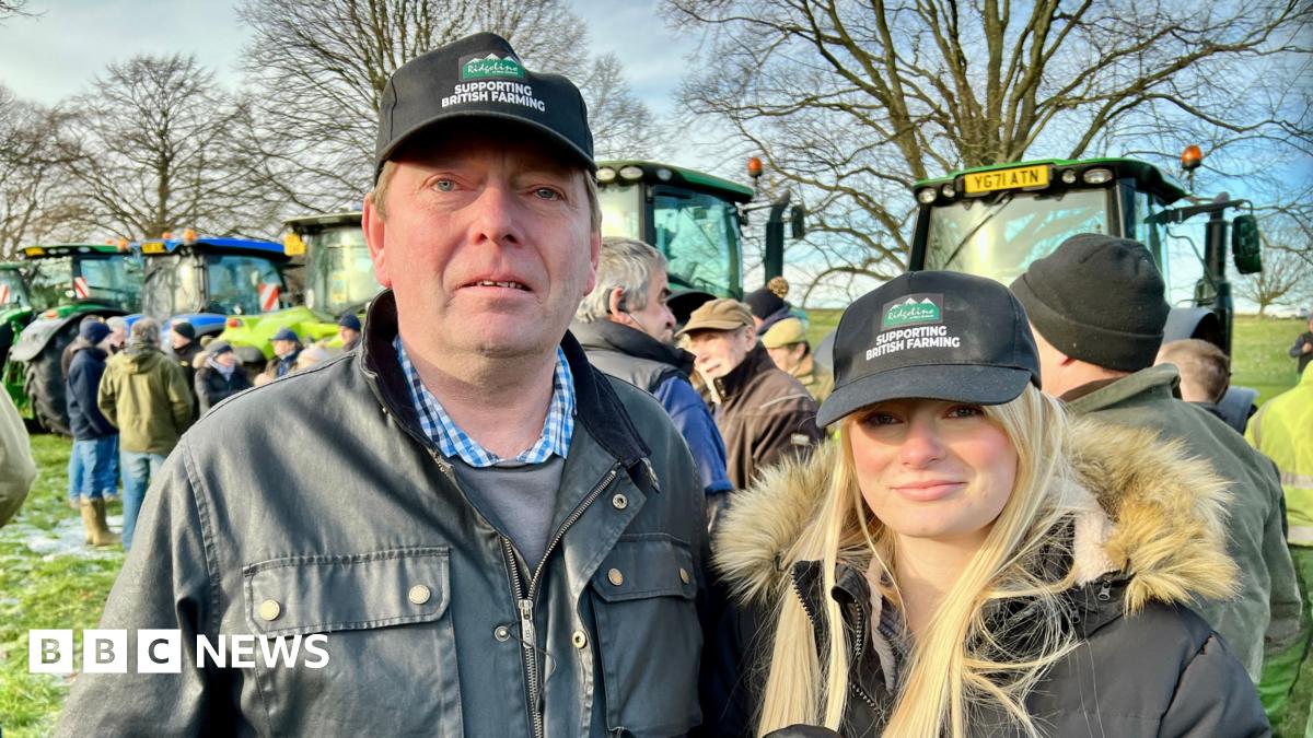 Tractor protest against farm inheritance tax held in Beverley - BBC News
