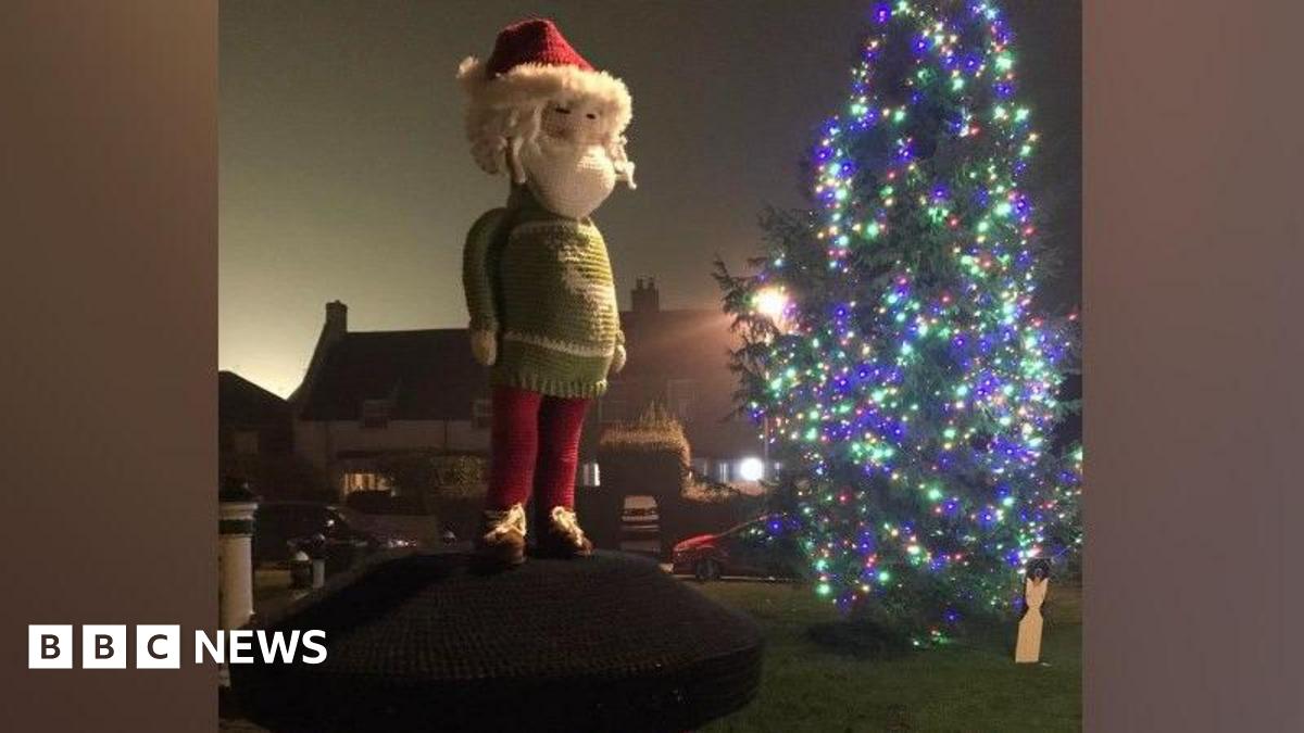 Yaxley 'thankful' for mystery knitter after Christmas tree damage - BBC ...