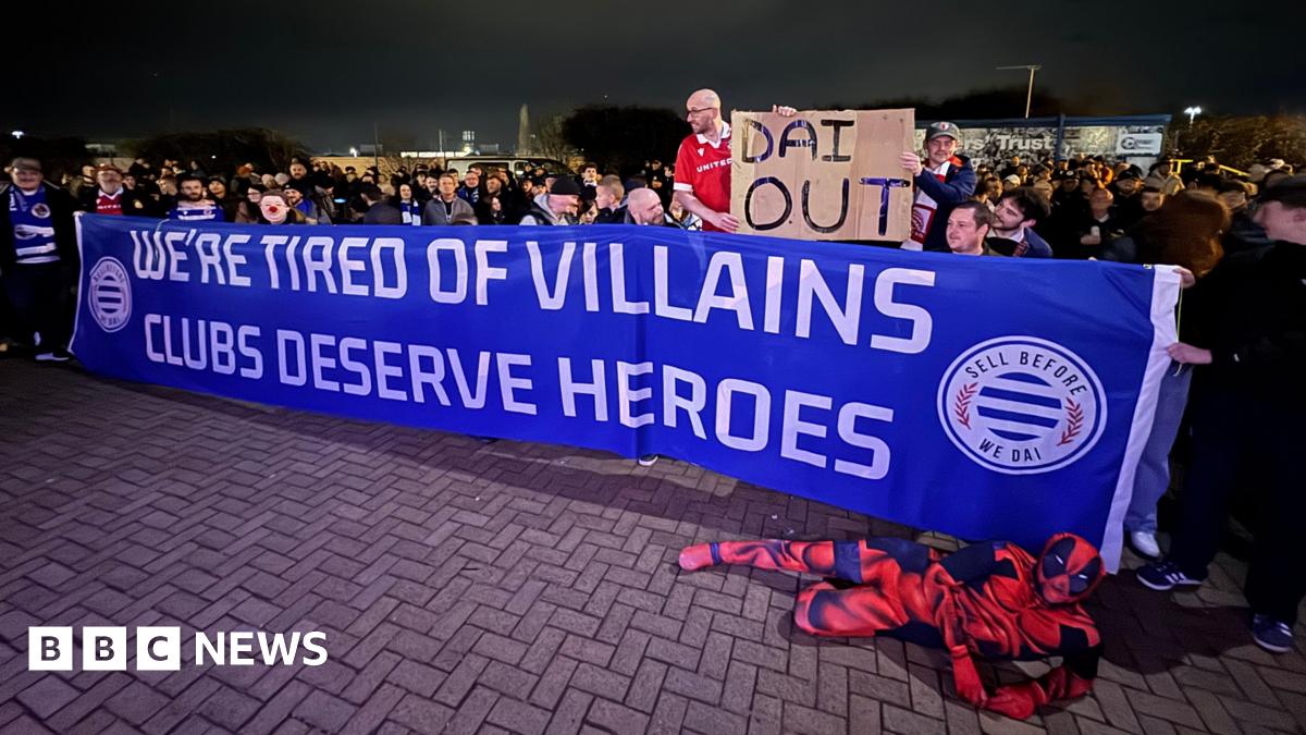 'Make us a club again', Reading FC fans plea - BBC News